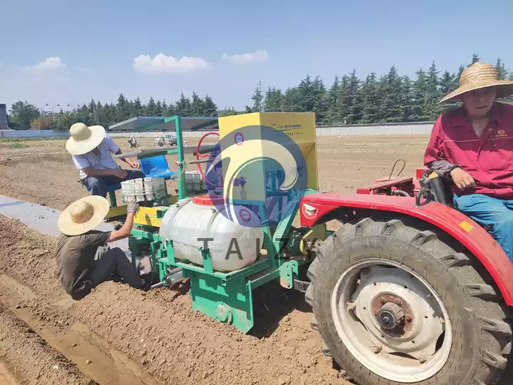 Benefits of Vegetable Transplanter VS Manual Planting